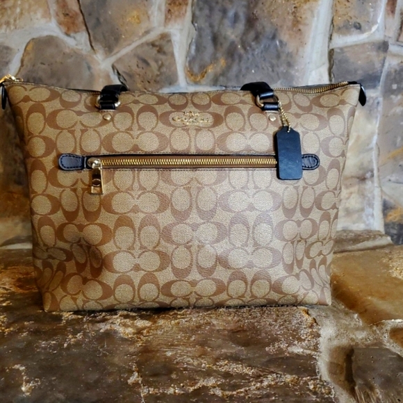 Coach | Bags | Coach Classic Tan Tote Bag | Poshmark